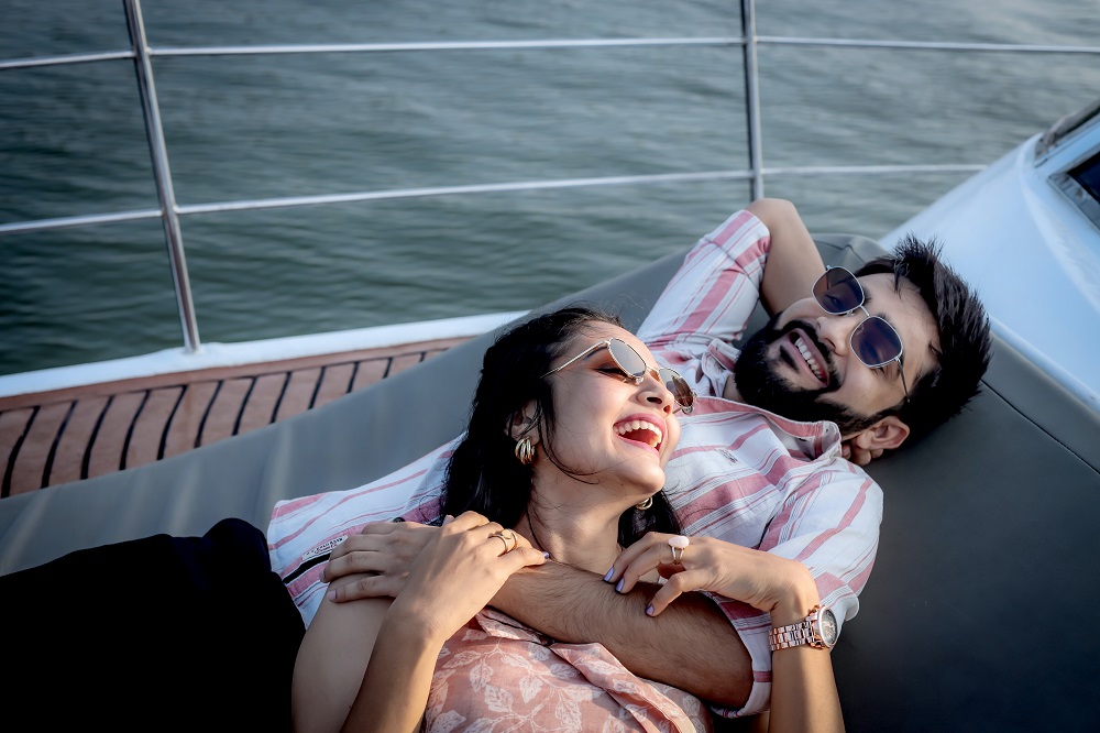 How to Get Ready for a First Date with a Potential Singles Chat Line Mate?